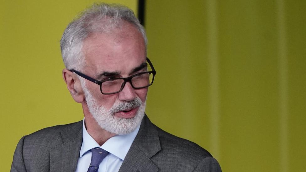 Julian Bennett: Sacking of Met commander over drugs test overturned ...