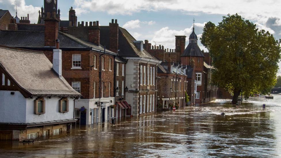 Stockport Council questions lack of emergency flood funding - BBC News