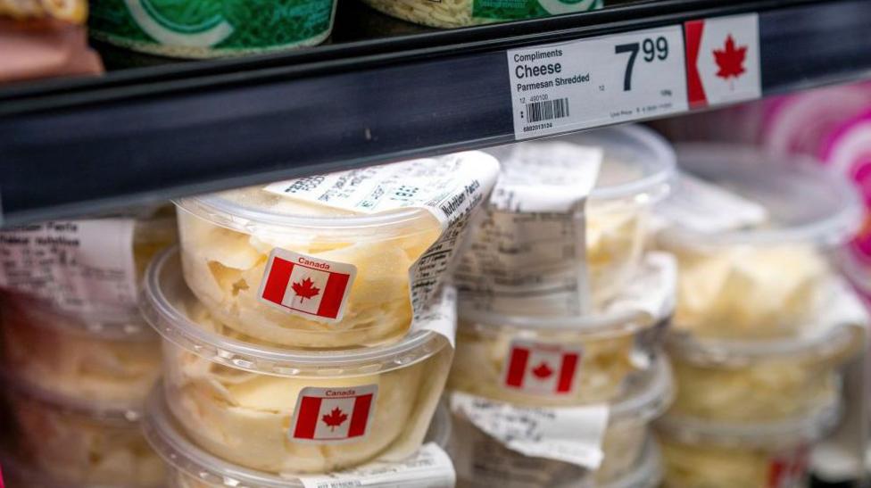 The Canadians and Danes boycotting American products - BBC News
