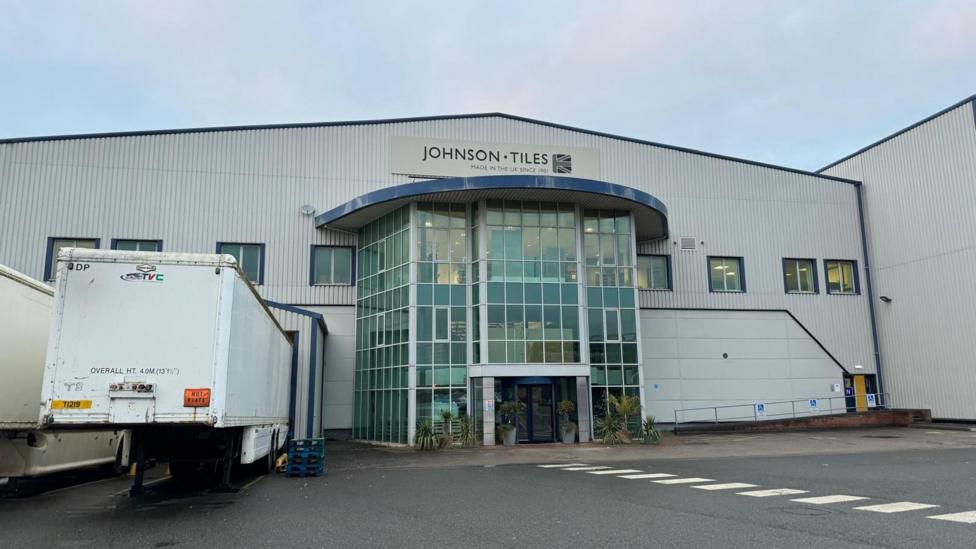Stoke-on-Trent tile factory set to close with 105 jobs at risk - BBC News