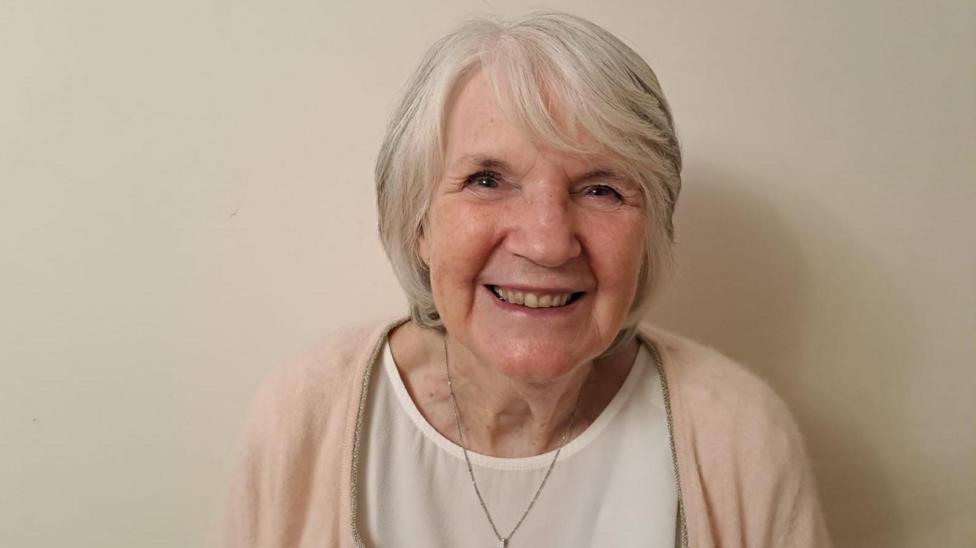 'I want others to access the therapy that helped me' - BBC News