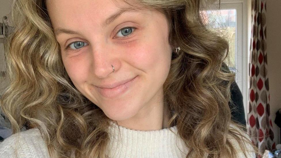 Driving tests: Raise fees for those failing, says RAC Foundation - BBC News