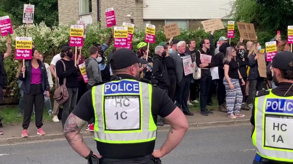 Three arrests as anti-immigration protesters outnumbered in south - BBC ...