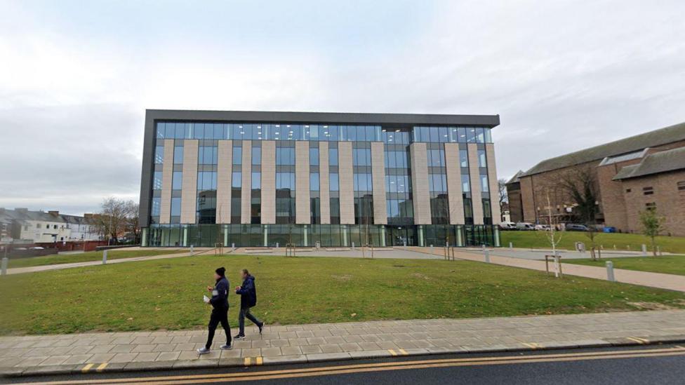 Treasury's Darlington hub 'to be built by 2027' - BBC News