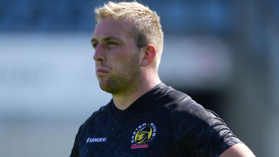 Billy Keast: Exeter Chiefs prop joins Cornish Pirates on loan - BBC Sport