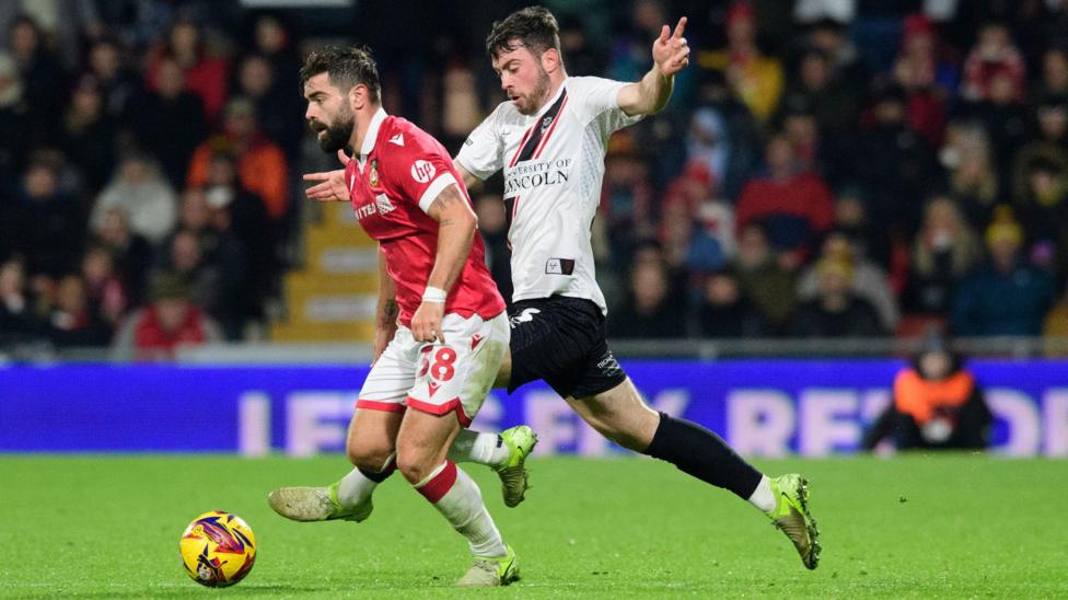 Pêl-droed ganol wythnos: Sut wnaeth timau Cymru? - BBC Cymru Fyw