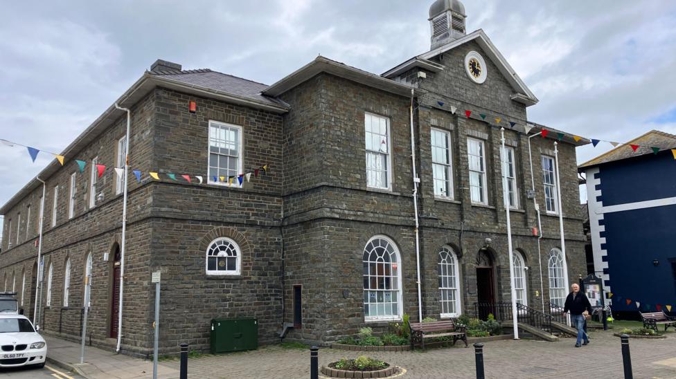 Aberaeron Library moving despite outcry at Ceredigion council plan ...