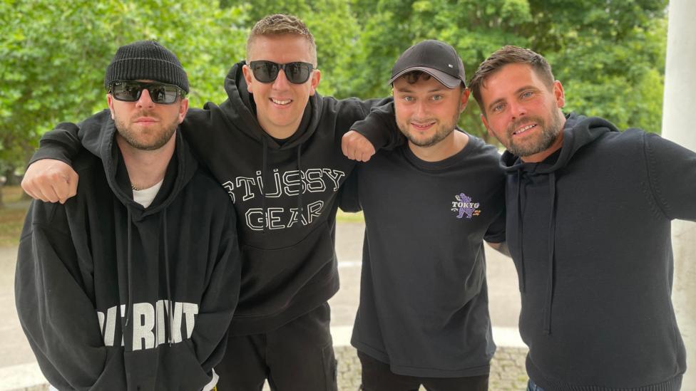 The Reytons' Wembley Arena debut 'validation' for Rotherham band - BBC News