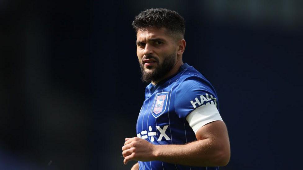 Sam Morsy: Ipswich Town captain signs new two-year deal - BBC Sport