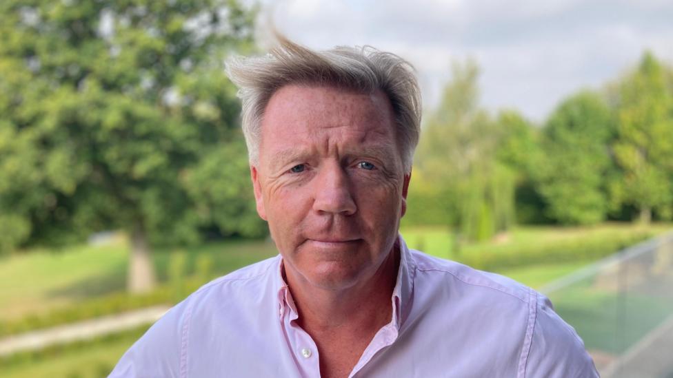 'I want to make historic Hadleigh building a success again' - BBC News