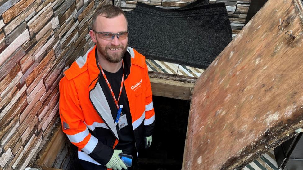 Desperation behind sharp rise in energy theft, says fuel charity - BBC News