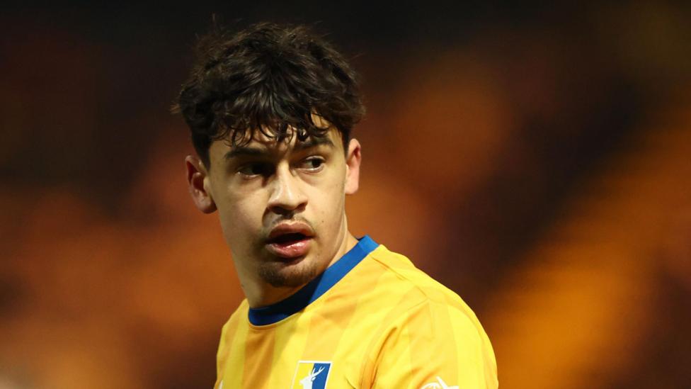 Caylan Vickers: Barnsley sign Brighton winger on season-long loan - BBC ...
