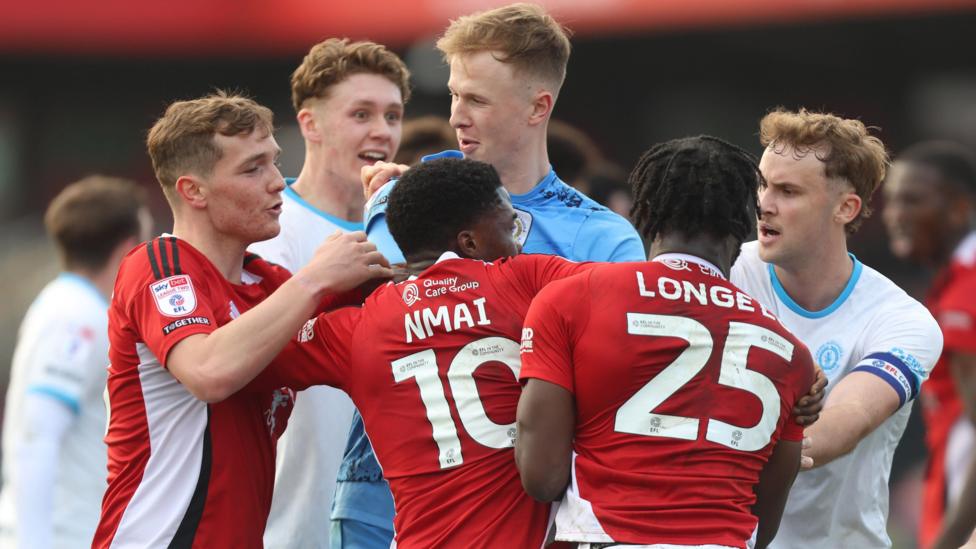 League Two: The promotion race nobody wants to win - BBC Sport
