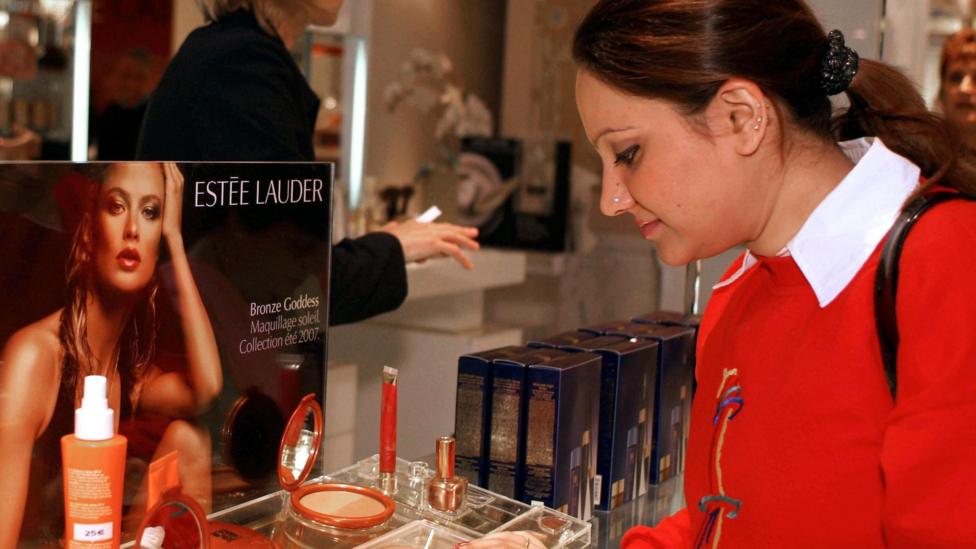 Estée Lauder to cut up to 7,000 jobs as sales fall - BBC News