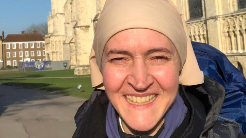 Nun's hope for new Pope after 1,200m pilgrimage - BBC News
