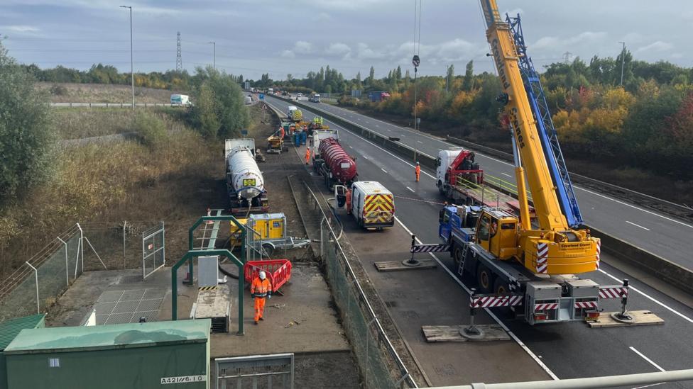 Severely flooded A421 Bedfordshire road fully reopens - BBC News
