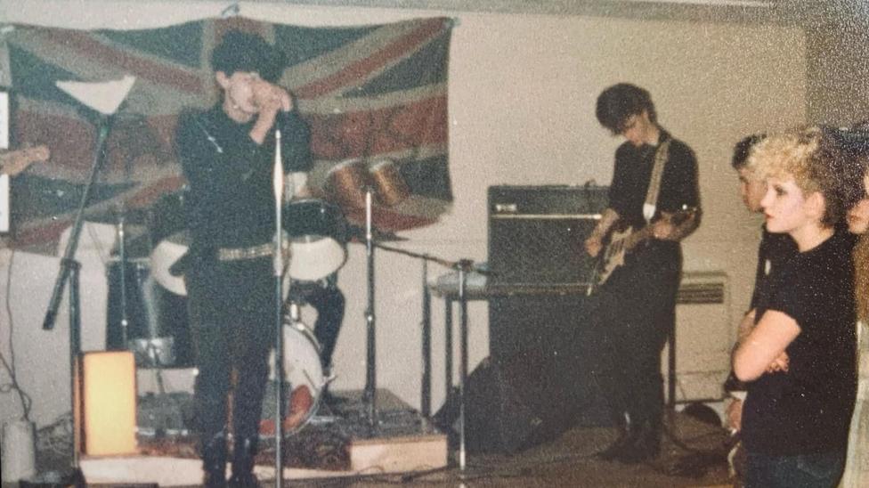Kim Avis: The Suffolk punk who became an international fugitive - BBC News