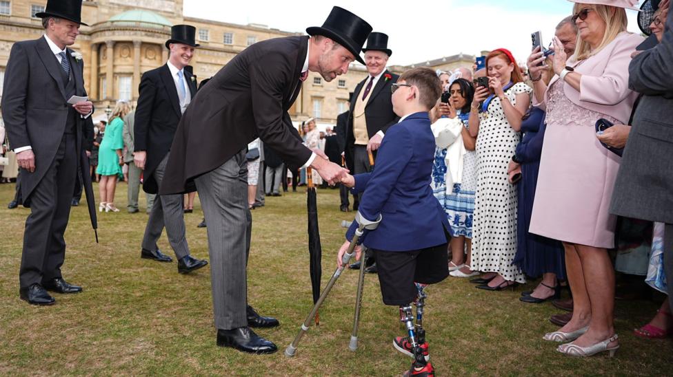 Tony Hudgell's birth mother Jody Simpson to be freed from prison - BBC News