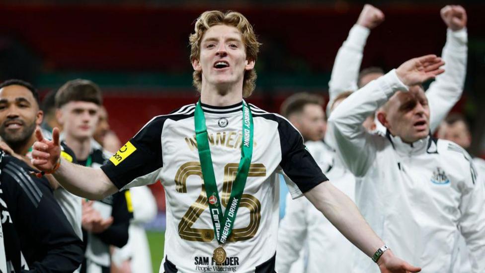 Carabao Cup: Best pictures of Newcastle United's Wembley trophy win ...
