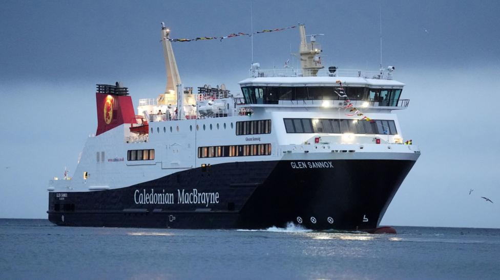 New CalMac ferry Glen Sannox booked in for snagging repairs - BBC News