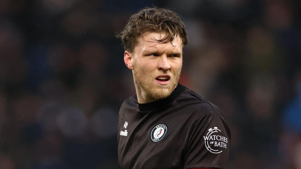 Rob Dickie: Bristol City centre-back has been 'terrific', says Liam ...