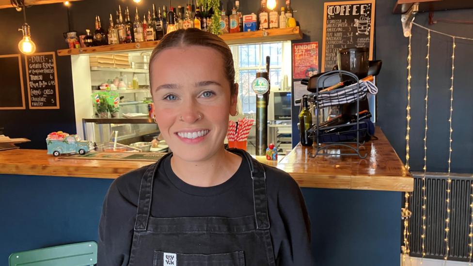 Stalybridge Civic Hall restoration completed - BBC News