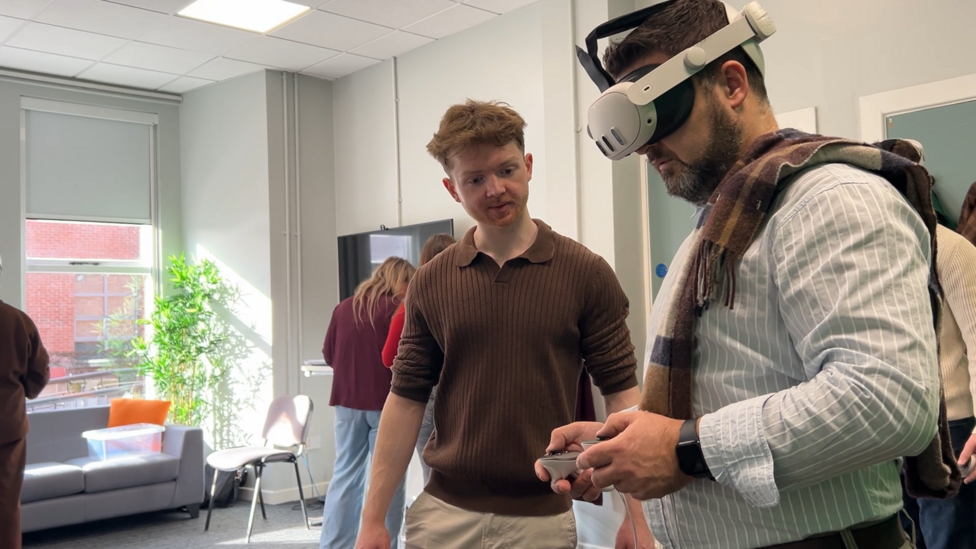 Acrophobia: Student takes exposure therapy to new heights with VR trial ...