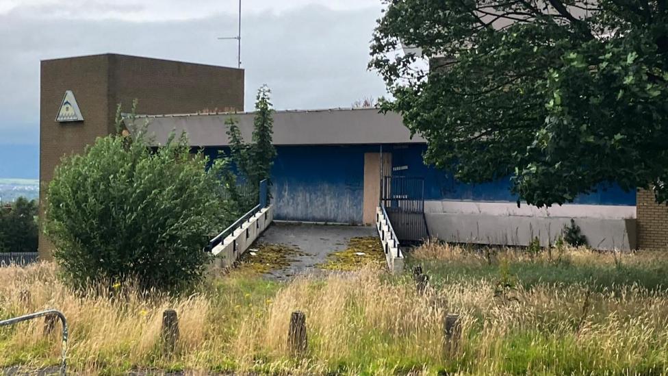 Londonderry: Fire at former leisure centre treated as arson - BBC News
