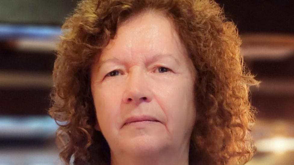 I gave my DNA to tracking company - then it vanished - BBC News