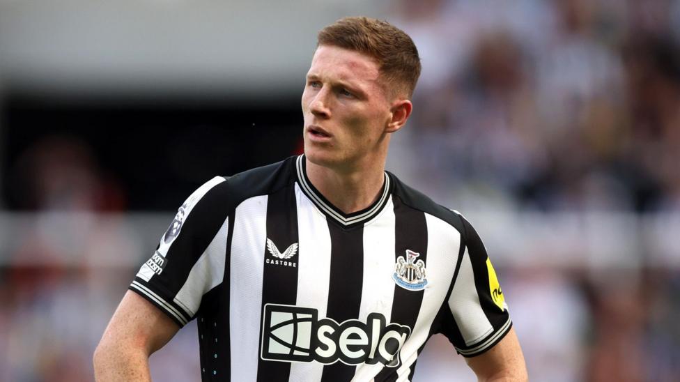 Jack Payne: Midfielder signs for Colchester United - BBC Sport