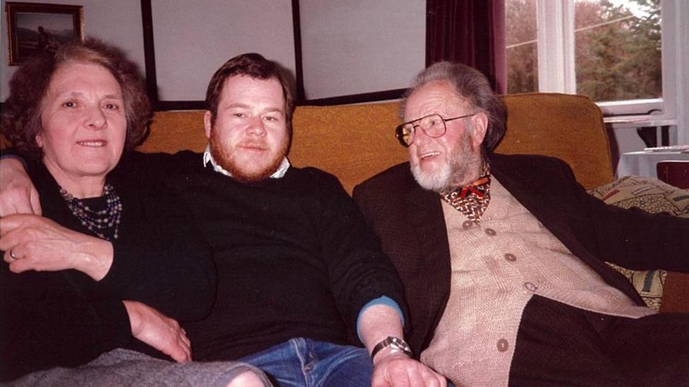 Tri Llun: Mari Gwilym - BBC Cymru Fyw