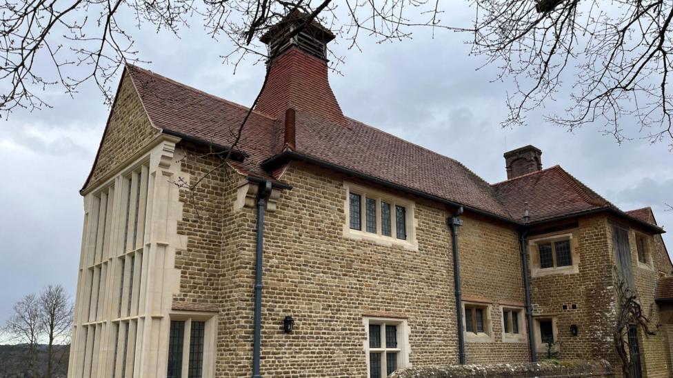 Restoration of Surrey's historic buildings marked in awards - BBC News