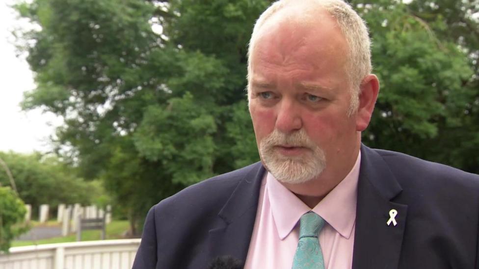 Former Humberside Police chief investigated for gross misconduct - BBC News