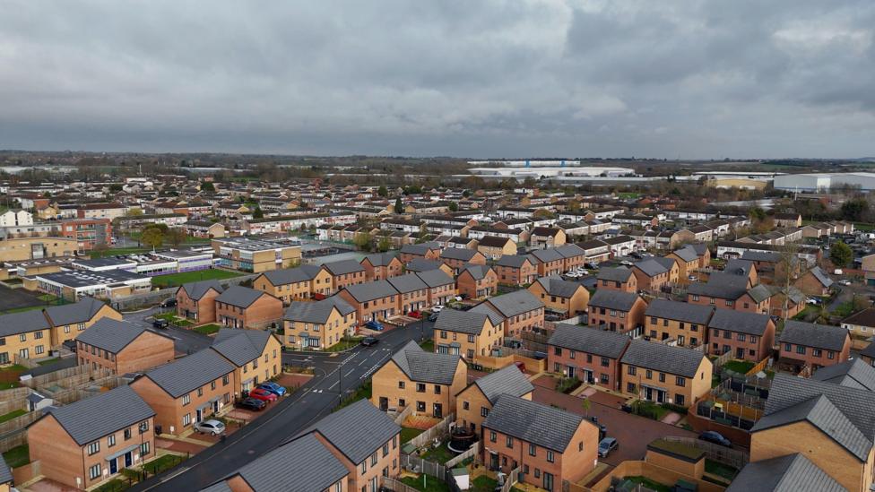 Castle Vale: An estate built by the people 30 years on - BBC News