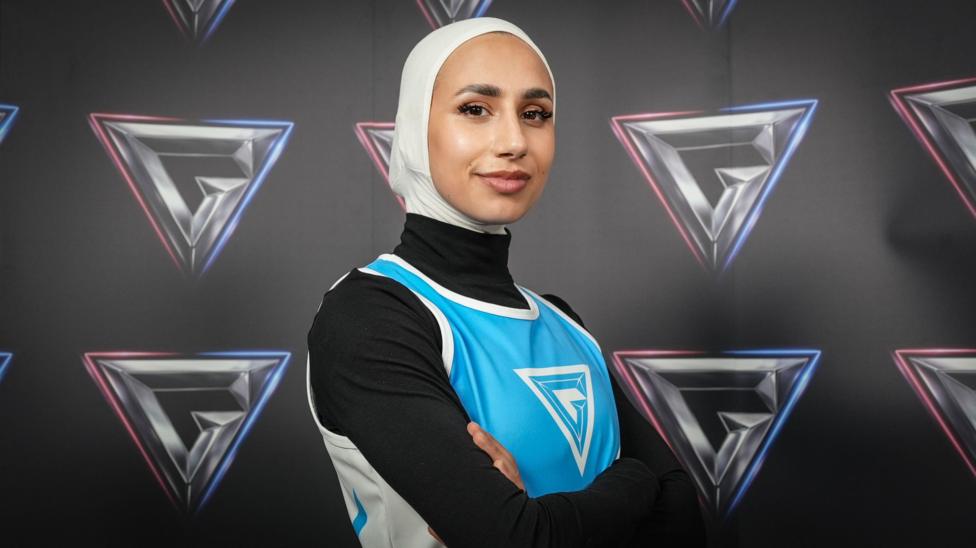 Gladiators: Winner crowned of all-North West female finale - BBC News