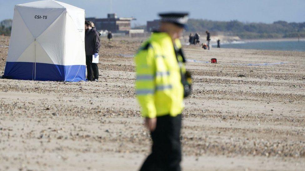 Southsea: Body found washed up on beach identified - BBC News