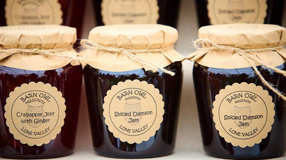 Damson festival continues Lyth Valley tradition - BBC News