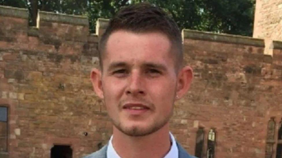 Ryan Passey: Taxi driver plea seven years after nightclub murder - BBC News