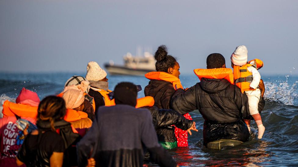 Small boat carrying record 125 people crosses Channel - BBC News