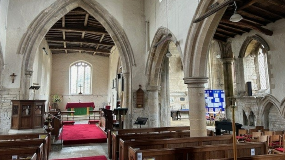 Grants for Cambridgeshire church in need of urgent roof repairs - BBC News