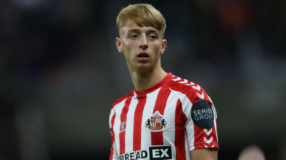 Brighton transfer news: Tom Watson to sign from Sunderland for £10m ...