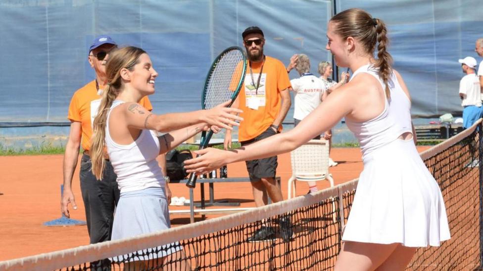 Norwich para-standing tennis star celebrates victorious year - BBC News