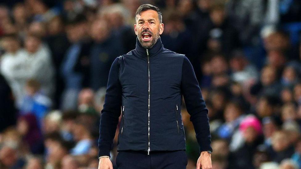 Leicester news: Opinion - Should Van Nistelrooy be sacked? - BBC Sport