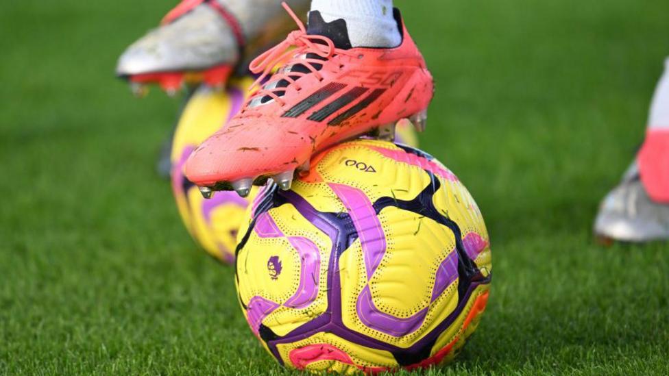 January transfer window: why does it close in Feburary? - BBC Sport