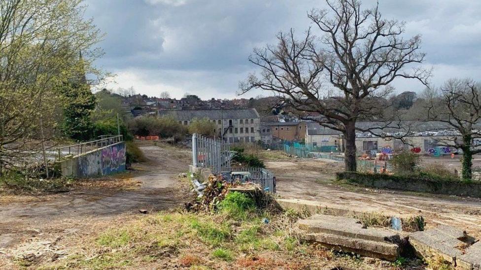 Frome Saxonvale: Council to decide on regeneration site buyer - BBC News
