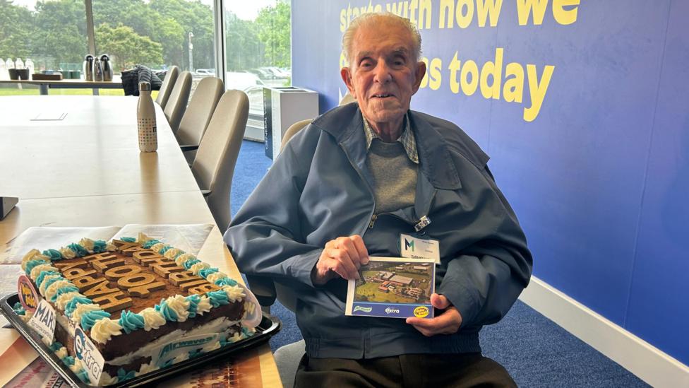Centenarian chews over time at Wrigley's factory in Devon - BBC News
