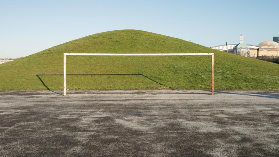 These photos of goalposts from around the UK are beautiful - BBC Three