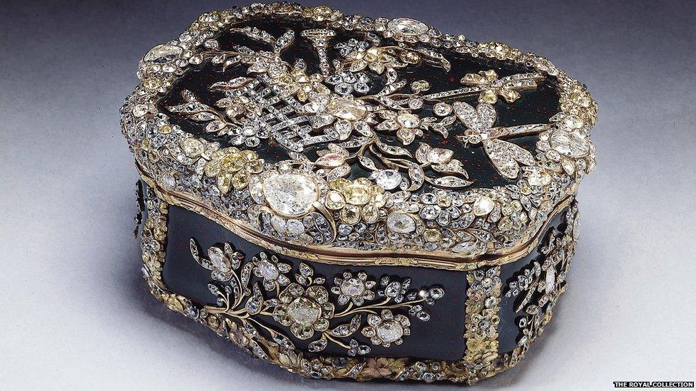 Pictures: Stunning Royal diamonds to go on display - BBC Newsround