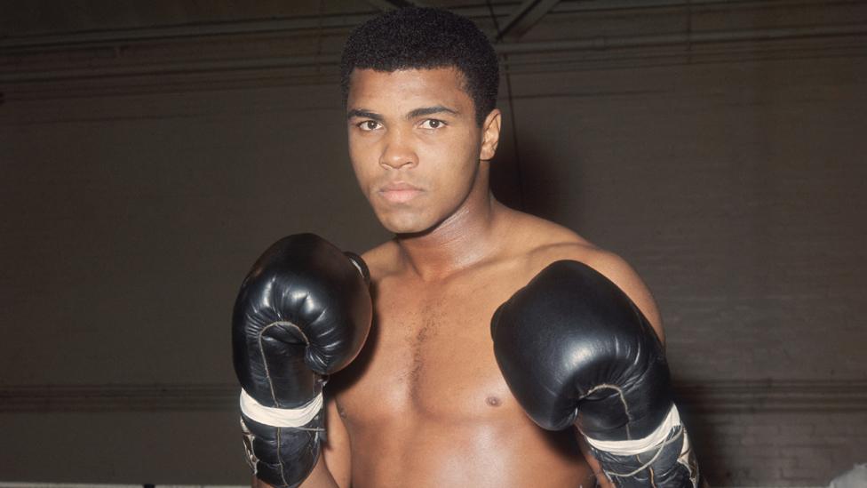 In pictures: Muhammad Ali's Abingdon fight - BBC News