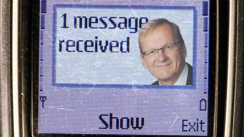 Matti Makkonen: Finnish pioneer of texting tech dies - BBC News